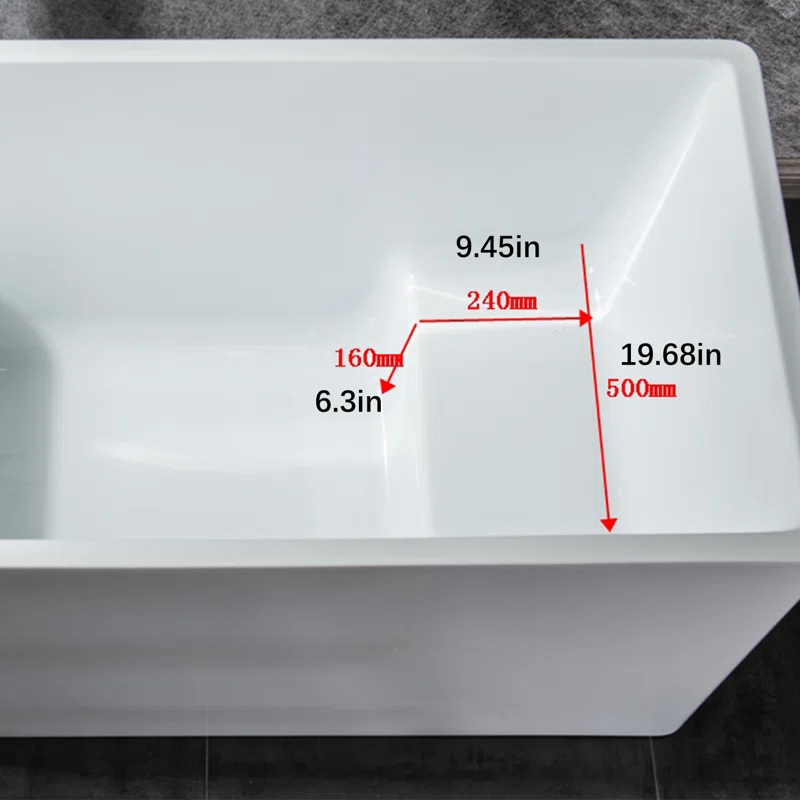 RUBY Canada 47'' x 27.5'' Freestanding Soaking Acrylic Bathtub