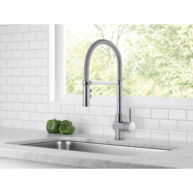 DELTA STRUCT Struct Gourmet Kitchen Faucet